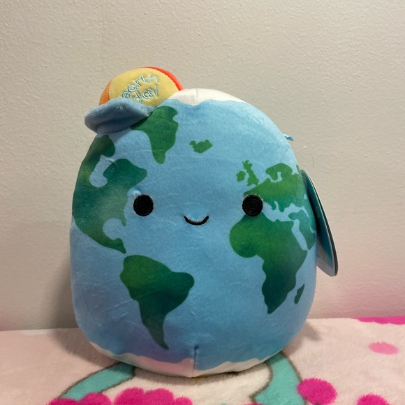 Squishmallows | Toys | Squishmallows Roman The Earth 8 Nwt | Poshmark
